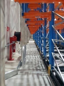 Mobile racking: increase storage capacity by 90% | stow Racking